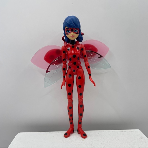 Toys | Miraculous Light Wheel Action Deluxe Ladybug Action Figure 220 ...